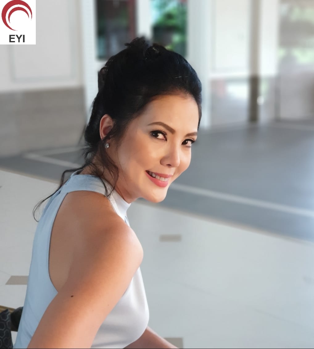 EYI Headshots_Stand Out & Shine - EYI